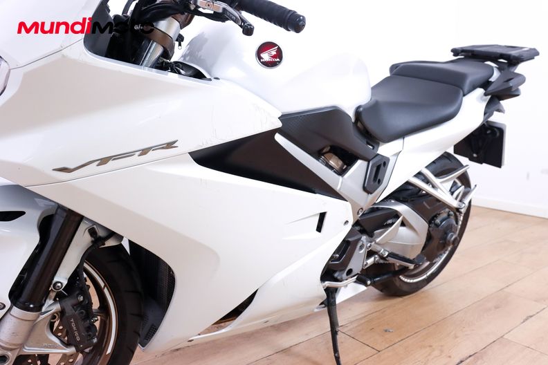 HONDA VFR 800 F ABS - Mundimoto